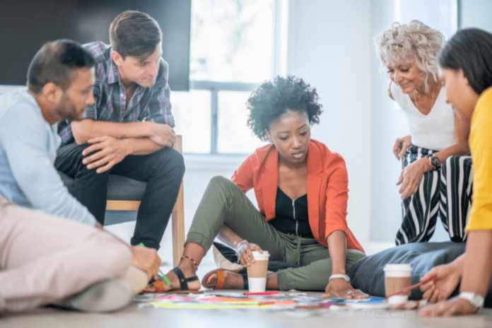 What is Creative Project Management? Benefits, Challenges & Process ...